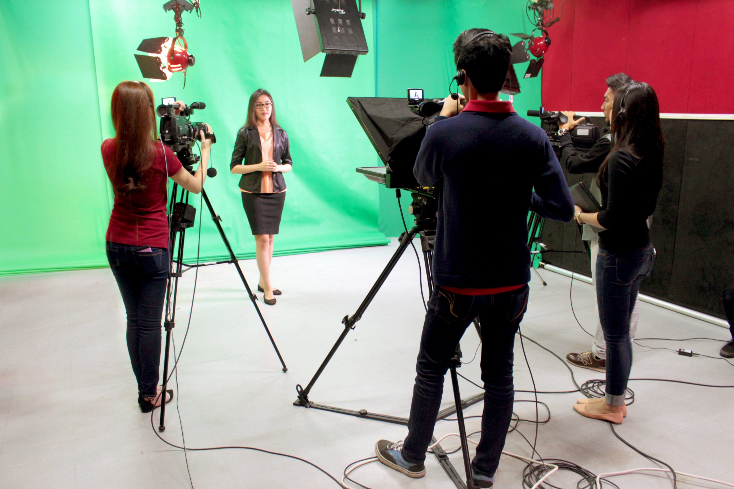 TV Broadcasting Laboratory | Universitas Bunda Mulia